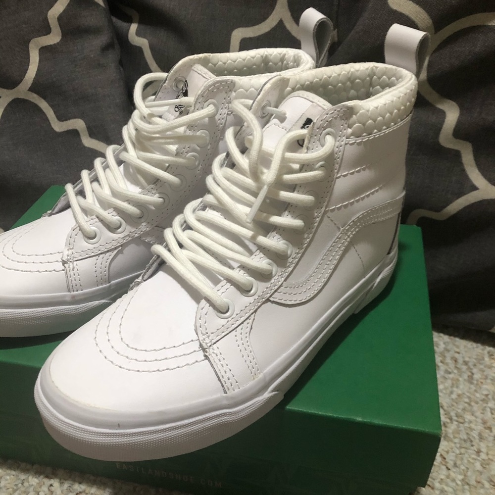 Rare White High Top Vans Sneakers - Gem